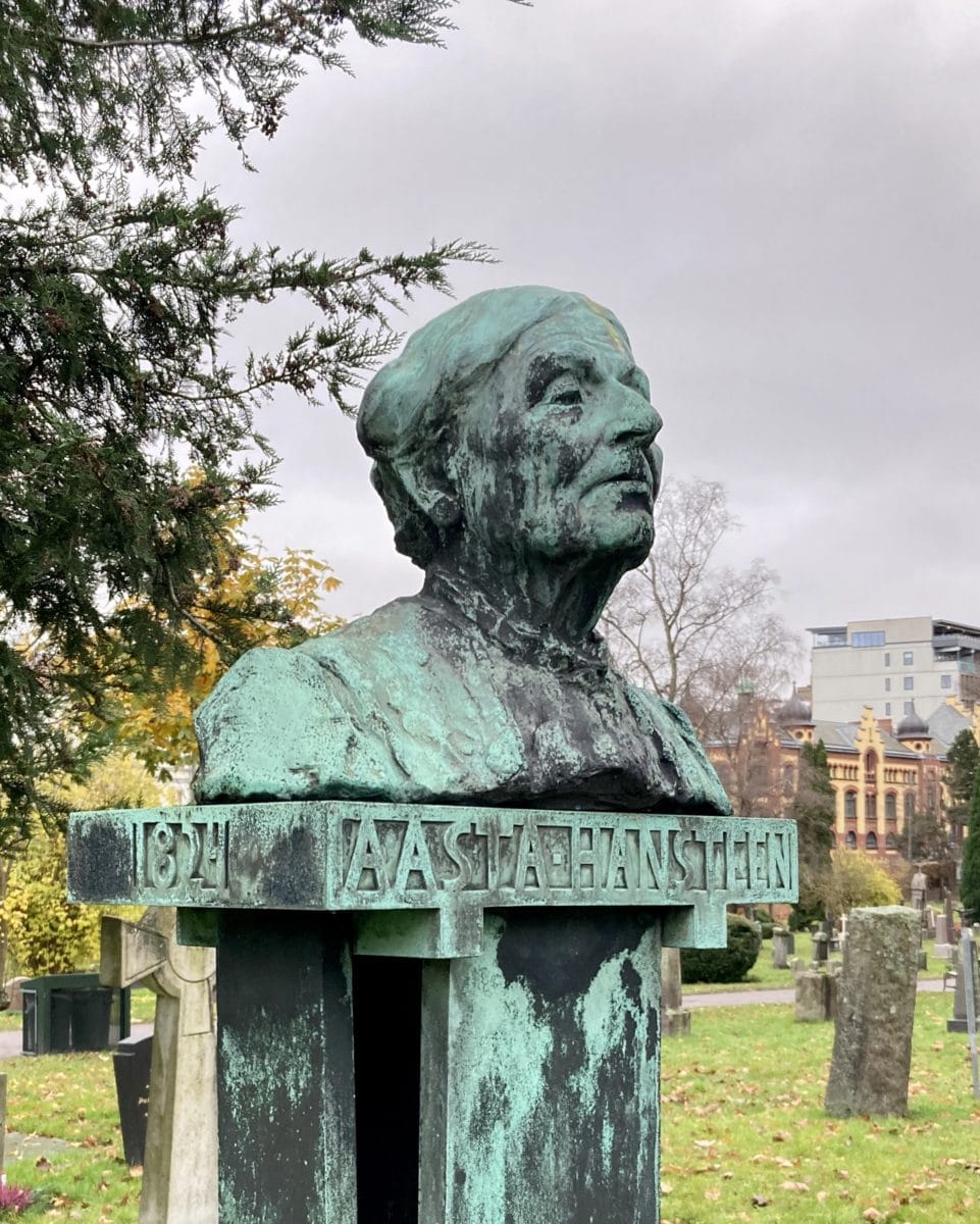 Rose Hammer: The Radical Flu: A Radio Play. Episode 4: "Bro Bro Brille ...